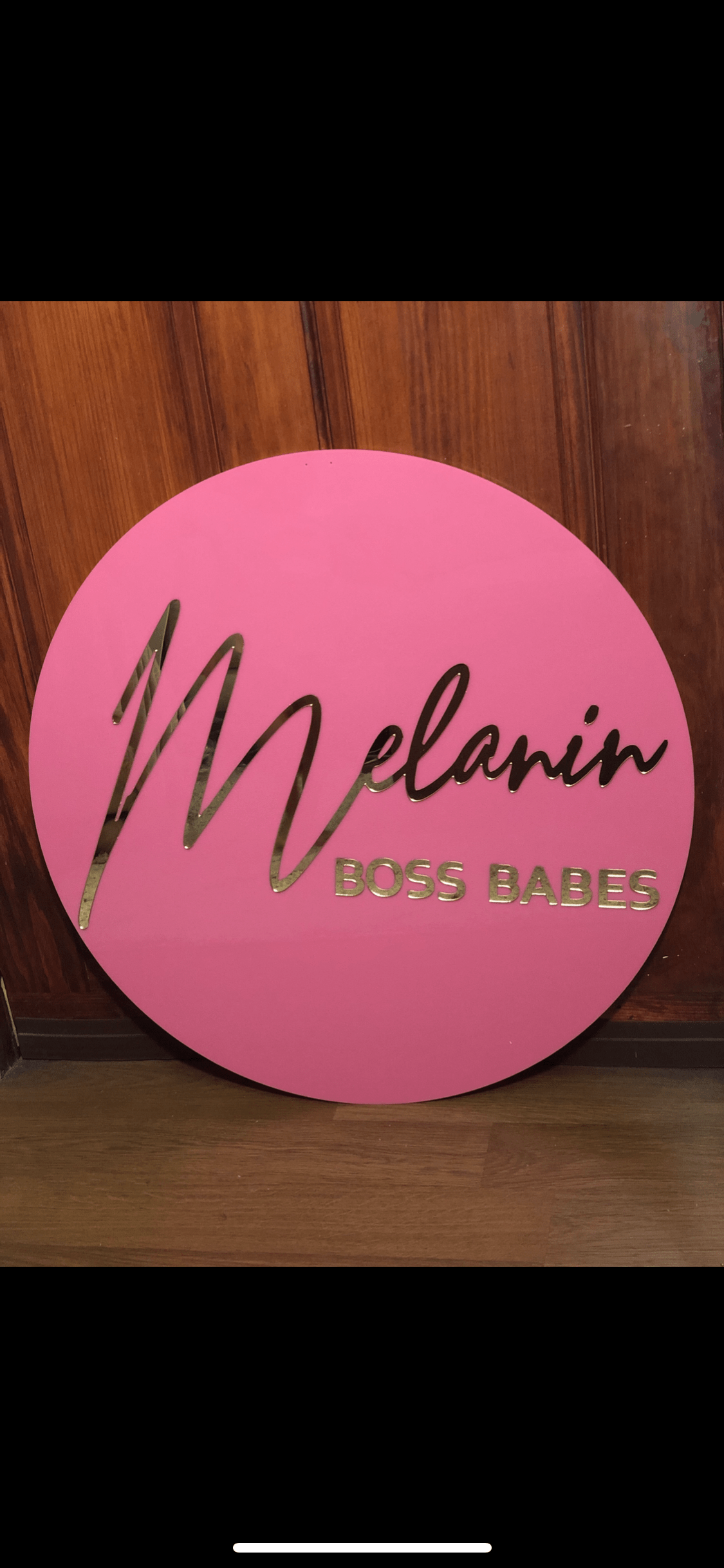 Acrylic circle with acrylic name – Avery Little Shop